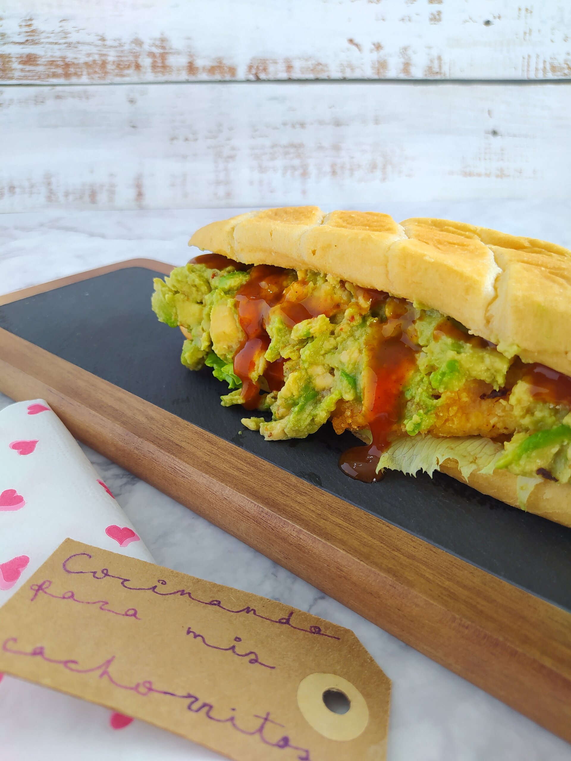 Bocata de pollo y aguacate | Cocinando para mis cachorritos.